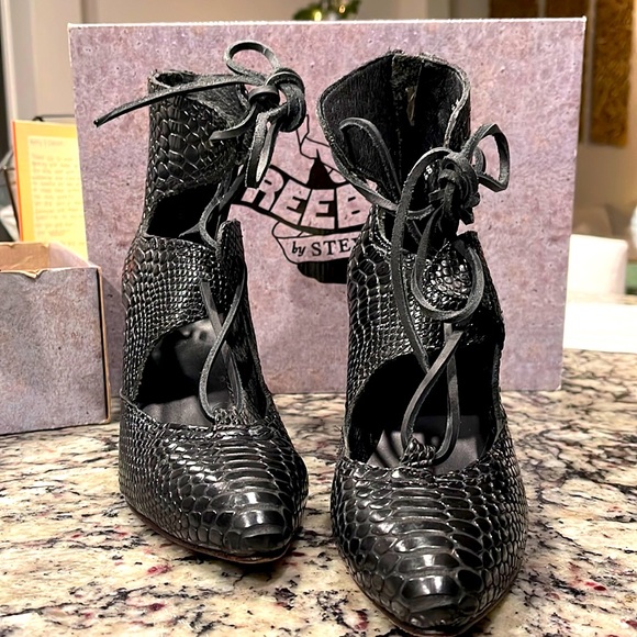 Freebird by Steven | Shoes | Freebird Joyce In Black | Poshmark